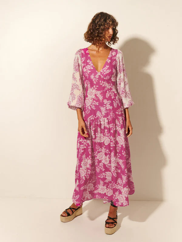 KIVARI - Maeve Maxi Dress (Magenta Floral)